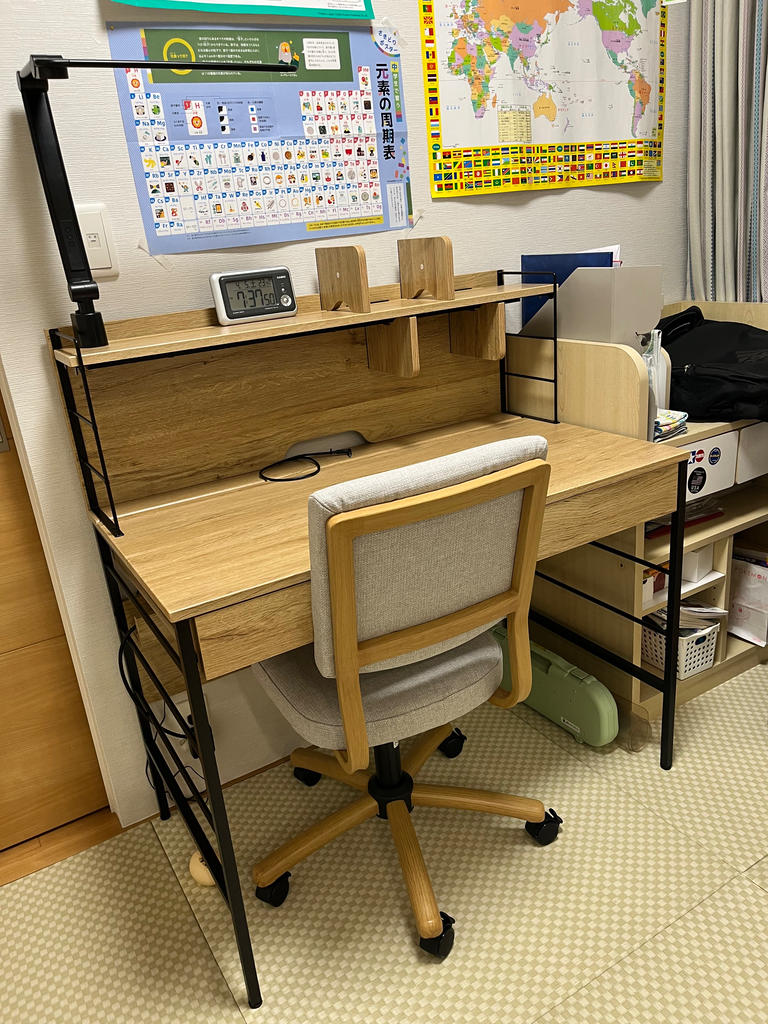 スタンダードデスク(LI01 MBR デスクライト付き) | ニトリネット【公式】 家具・インテリア通販